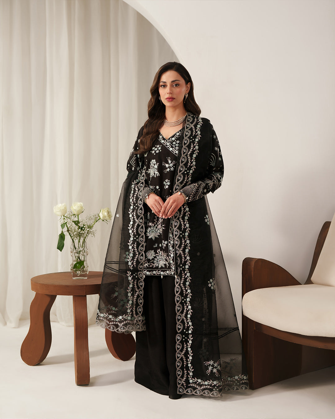 Charcoal rose – Malikanaz